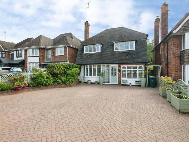 3 bedroom detached house for sale