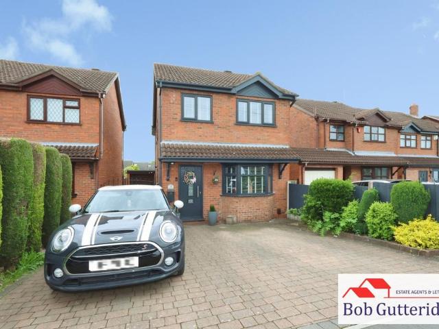 3 bedroom detached house for sale