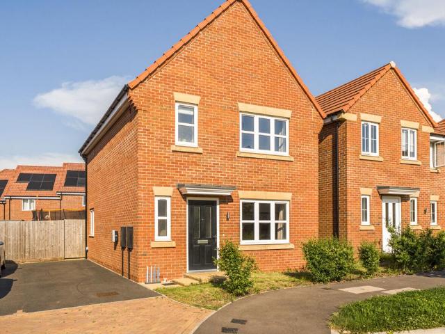 3 bedroom detached house for sale
