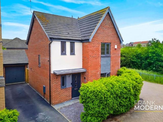 3 bedroom detached house for sale
