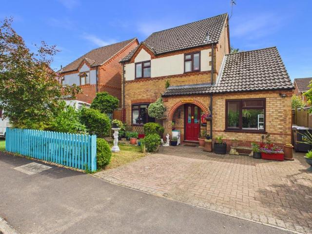 3 bedroom detached house for sale