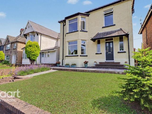 3 bedroom detached house for sale