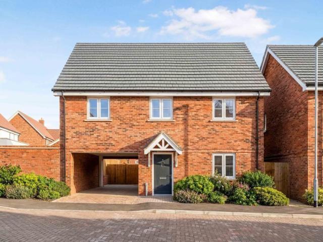 3 bedroom detached house for sale