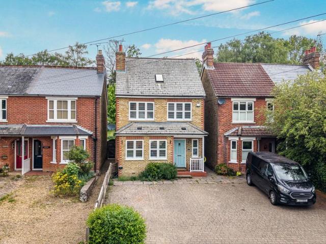 3 bedroom detached house for sale