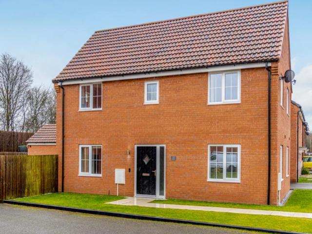 3 bedroom detached house for sale