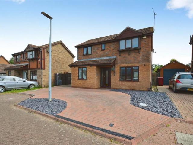 3 bedroom detached house for sale