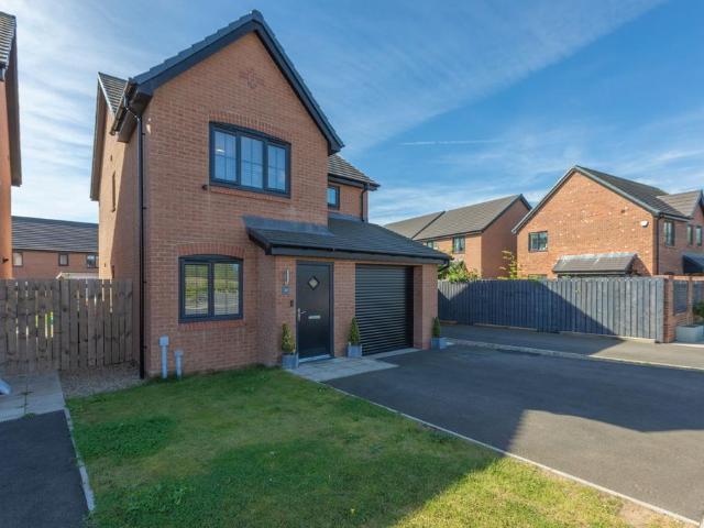 3 bedroom detached house for sale