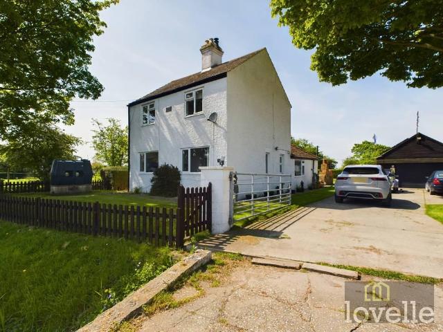 3 bedroom detached house for sale