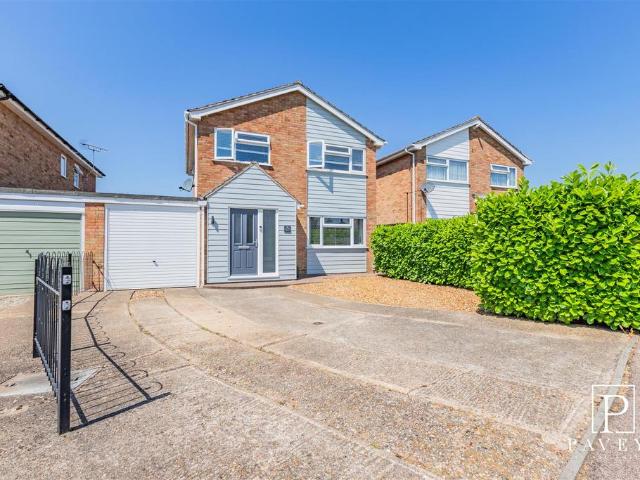 3 bedroom detached house for sale