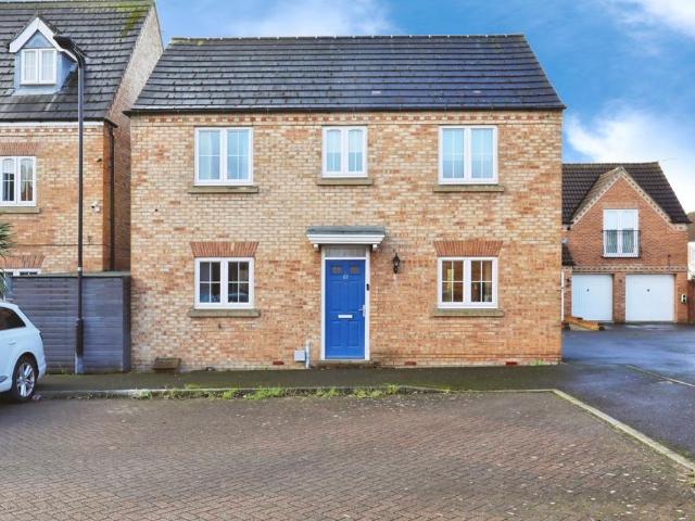 3 bedroom detached house for sale