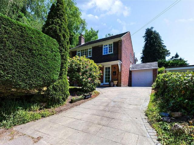 3 bedroom detached house for sale