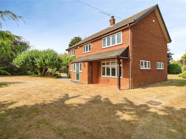 3 bedroom detached house for sale