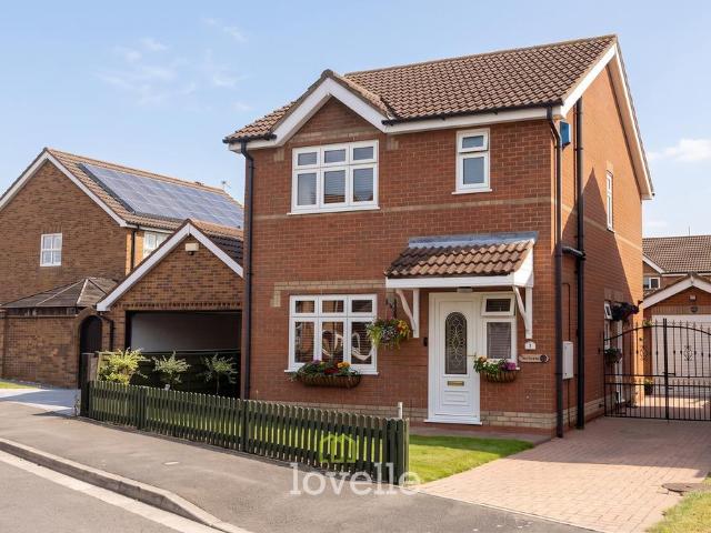 3 bedroom detached house for sale