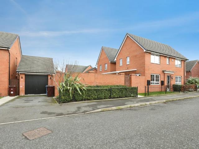 3 bedroom detached house for sale