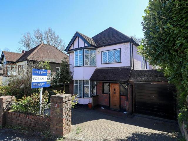 3 bedroom detached house for sale