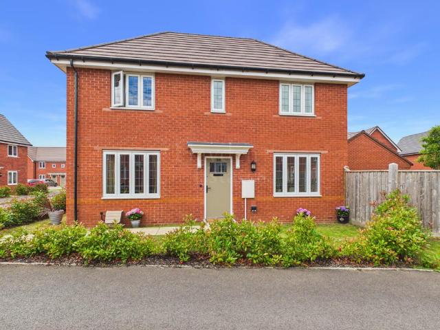 3 bedroom detached house for sale
