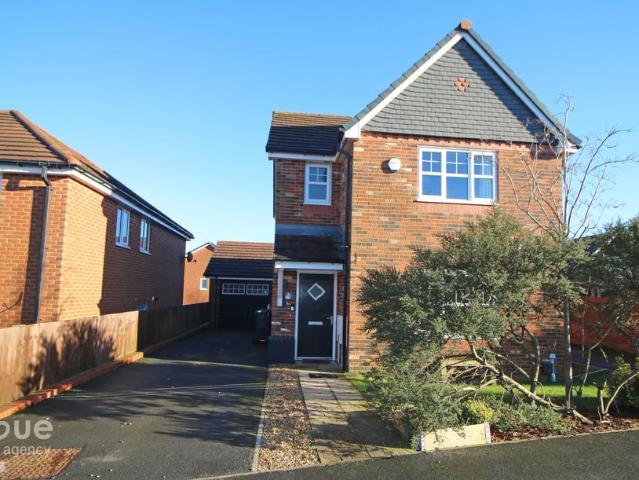 3 bedroom detached house for sale