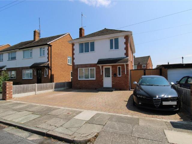 3 bedroom detached house for sale
