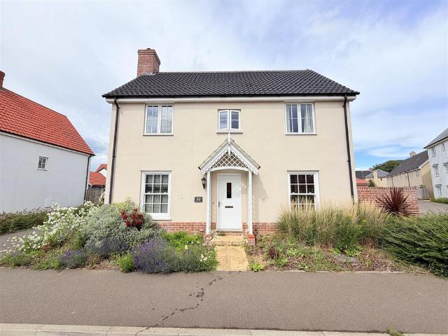 3 bedroom detached house for sale