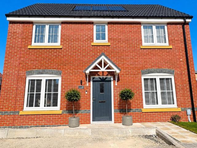 3 bedroom detached house for sale