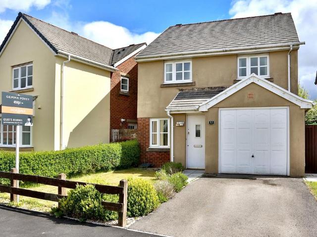 3 bedroom detached house for sale