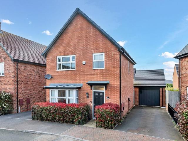 3 bedroom detached house for sale