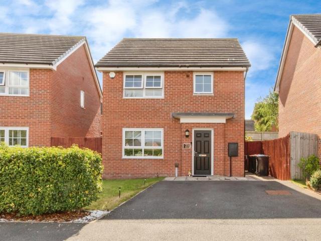 3 bedroom detached house for sale