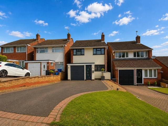 3 bedroom detached house for sale