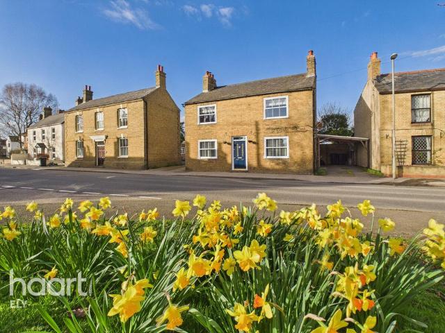 3 bedroom detached house for sale