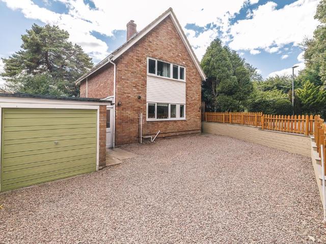 3 bedroom detached house for sale