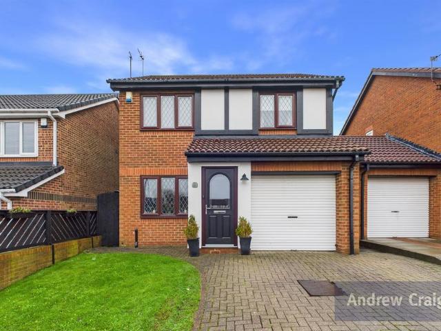 3 bedroom detached house for sale