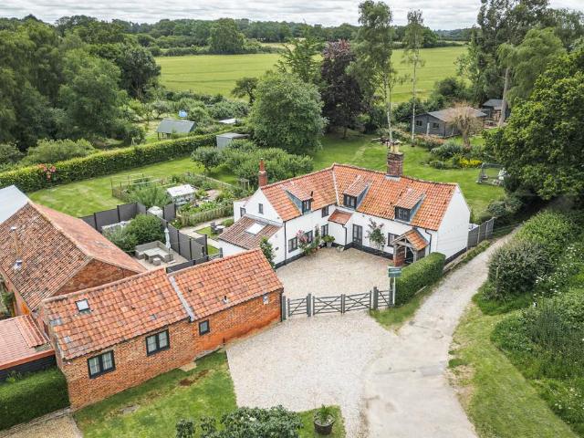 7 bedroom detached house for sale