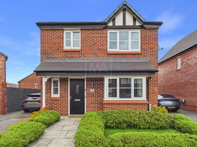 3 bedroom detached house for sale
