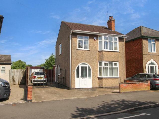 3 bedroom detached house for sale