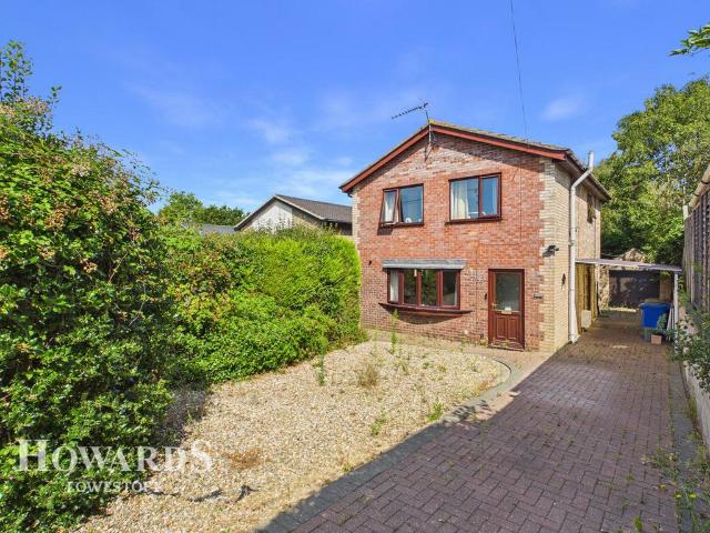 3 bedroom detached house for sale