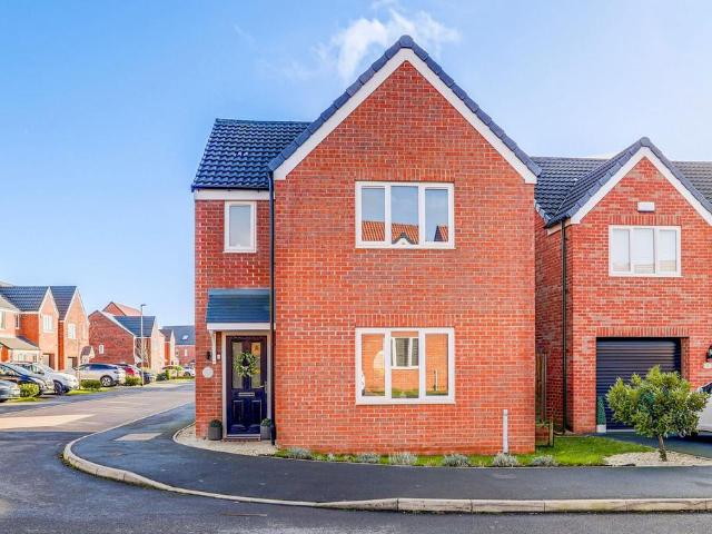 3 bedroom detached house for sale