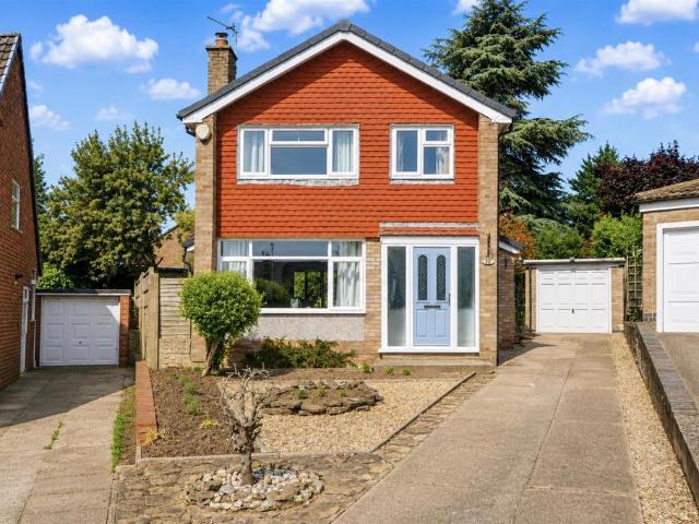 3 bedroom detached house for sale