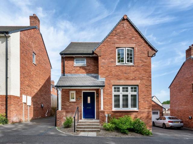 3 bedroom detached house for sale