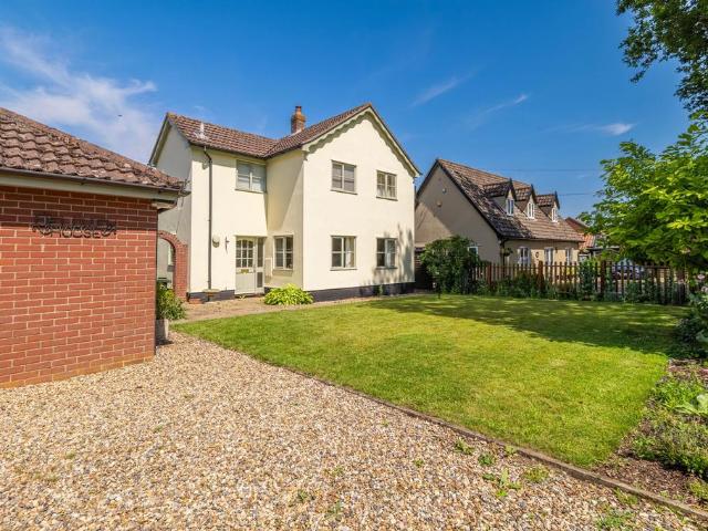 3 bedroom detached house for sale