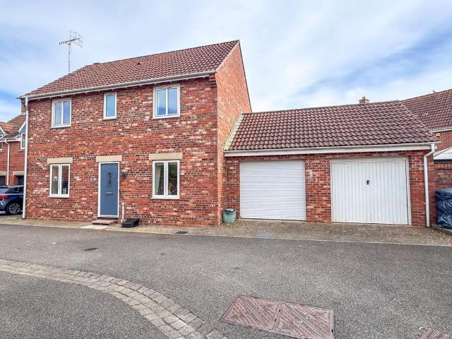 3 bedroom detached house for sale