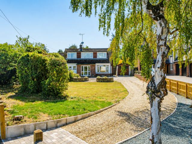 3 bedroom detached house for sale