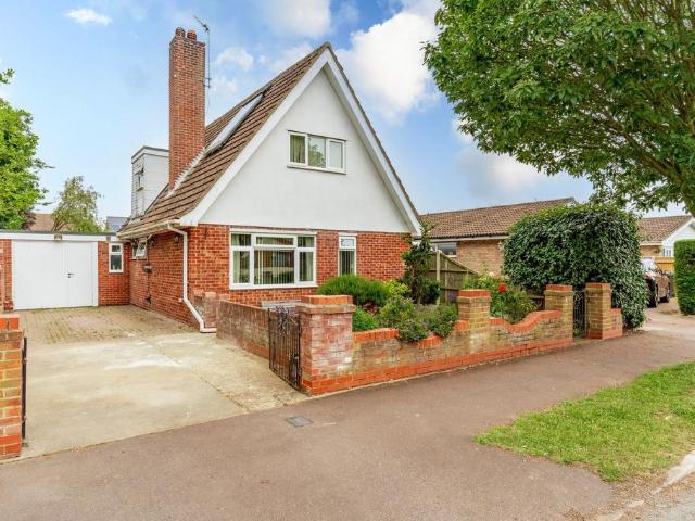 3 bedroom detached house for sale