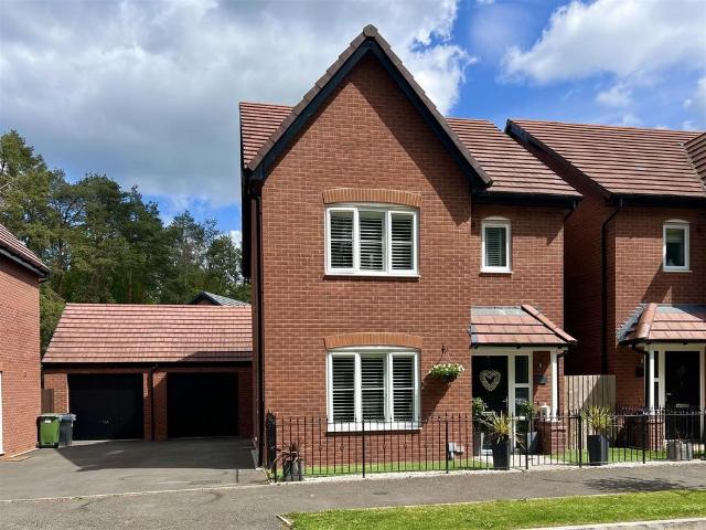 3 bedroom detached house for sale