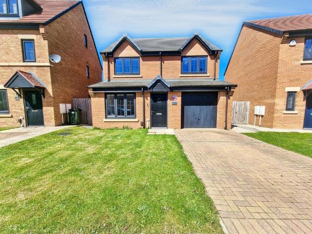 3 bedroom detached house for sale