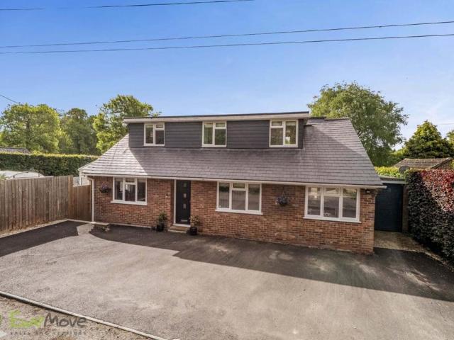 3 bedroom detached house for sale