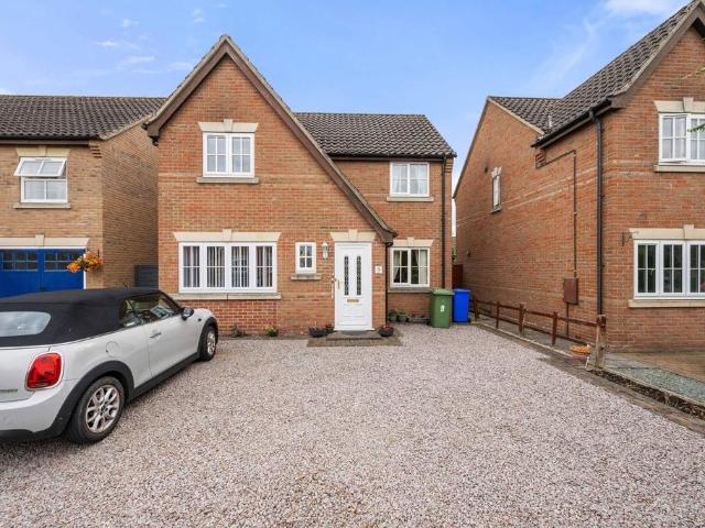 3 bedroom detached house for sale