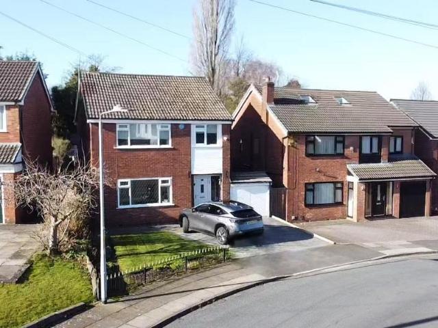 3 bedroom detached house for sale