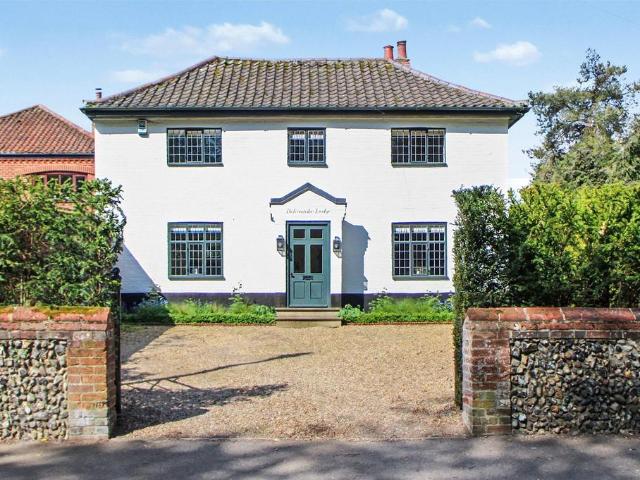 3 bedroom detached house for sale