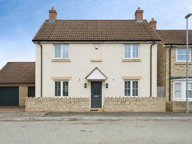 3 bedroom detached house for sale
