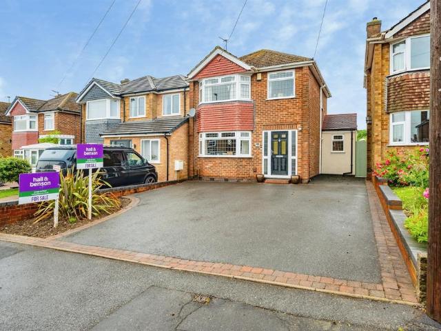 3 bedroom detached house for sale